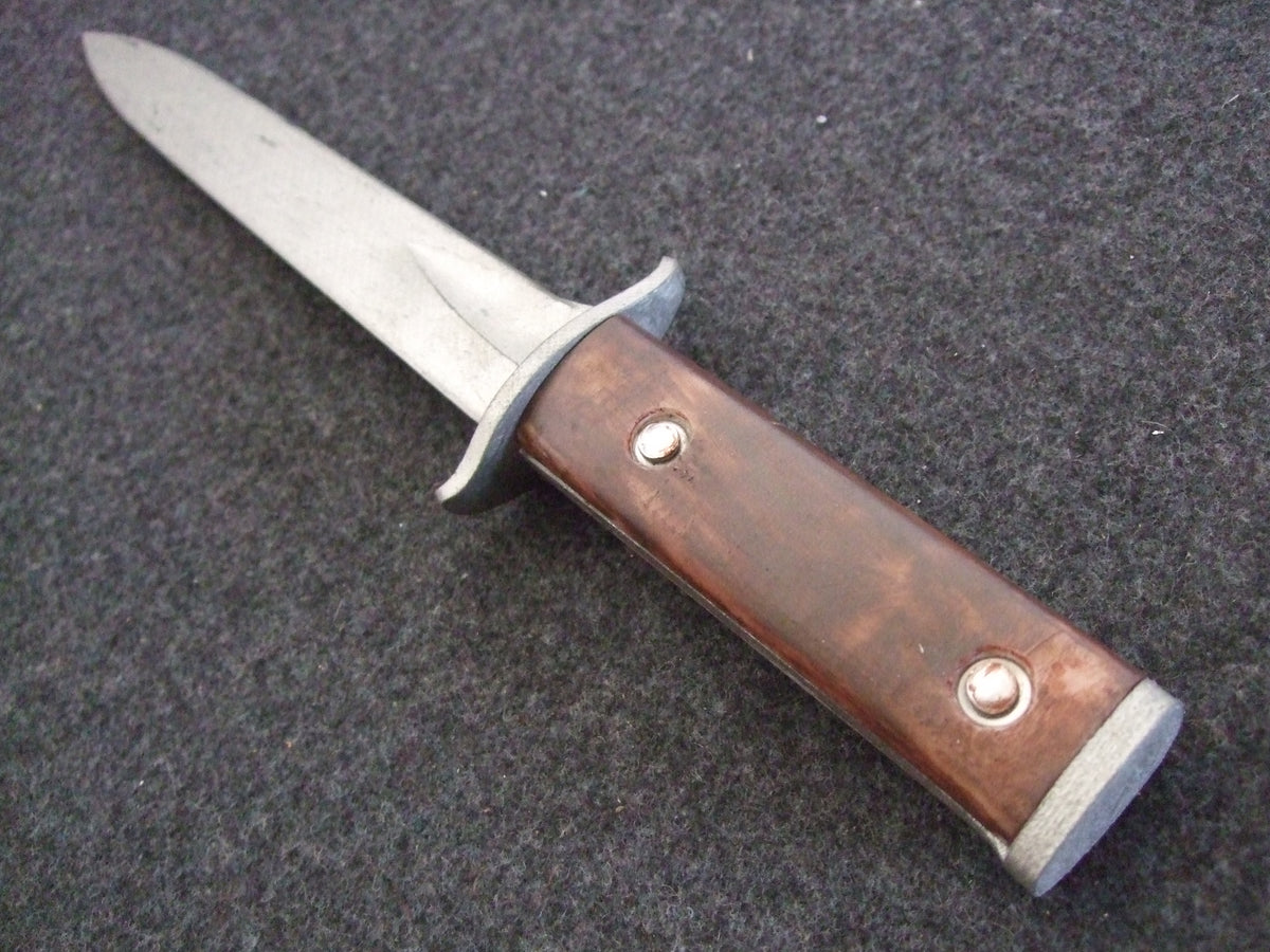 Garage Sale WW1 Italian Elite Arditi Dagger Fighting Knife Resin Repli ...