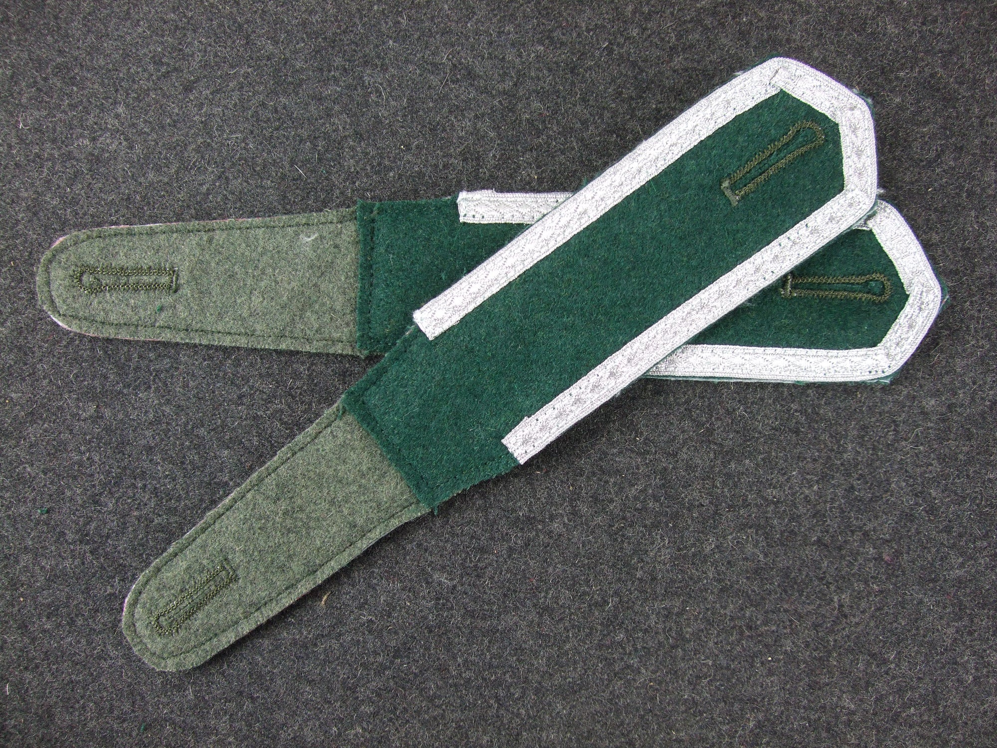 WW2 German Pre-War Early Shoulder Boards Corporal Pair Dark Green ...